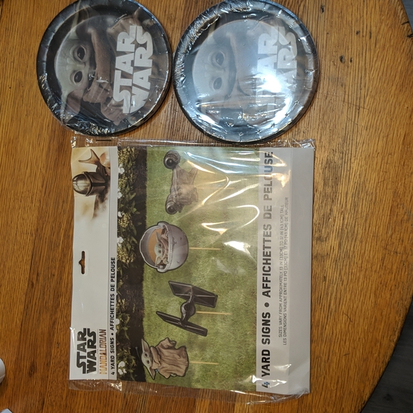 Star Wars | Party Supplies | Mandalorian Yard Signs And Cake Plates ...